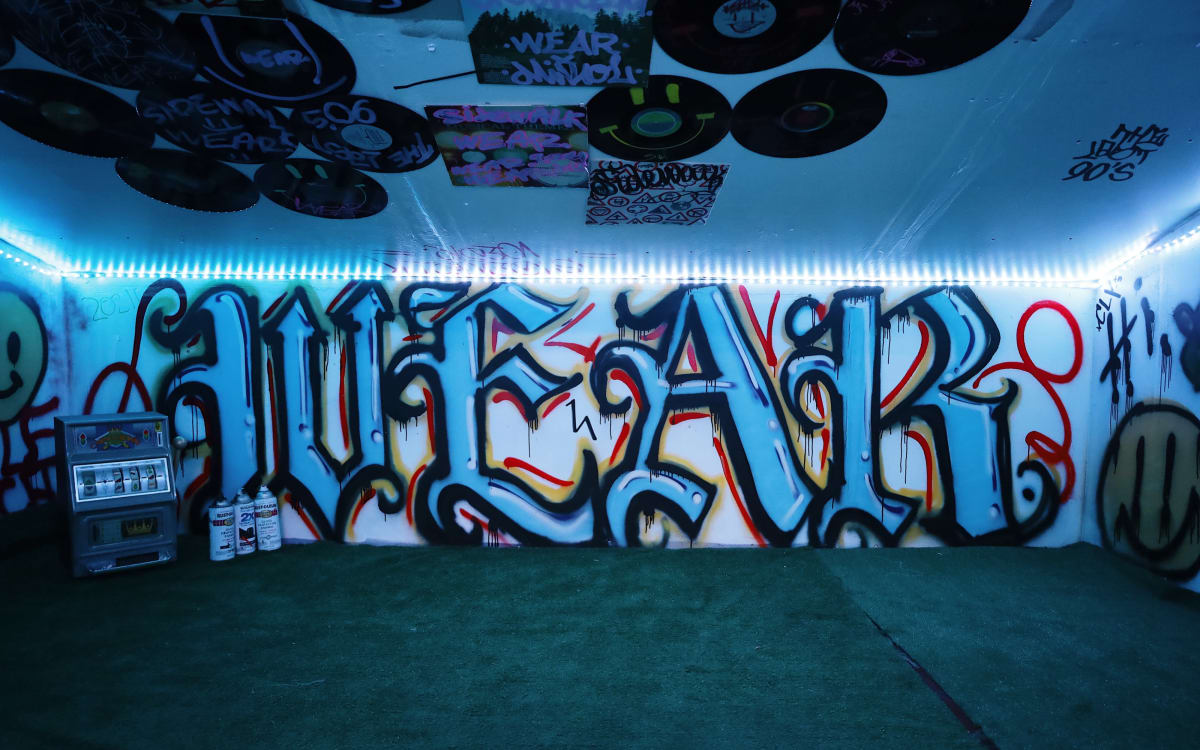 Mechanic Garage with Graffiti room, North Hollywood, CA | Production ...