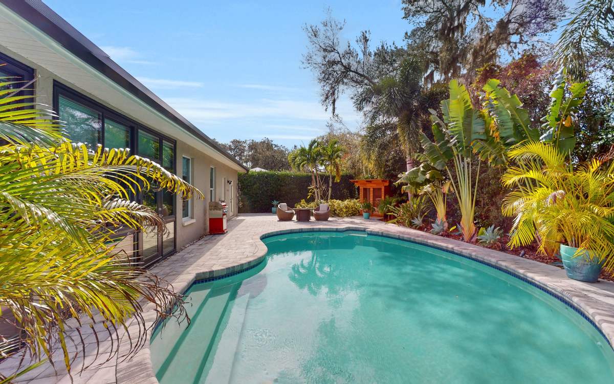 Hidden Oasis in Tampa Bay, Riverview, FL | Event | Peerspace