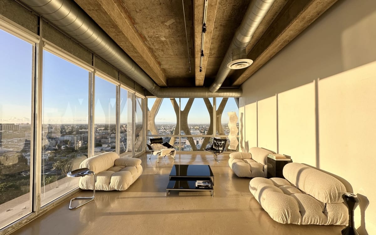 Brutalist Sunlit Panoramic View DTLA Loft, Los Angeles, CA | Production ...