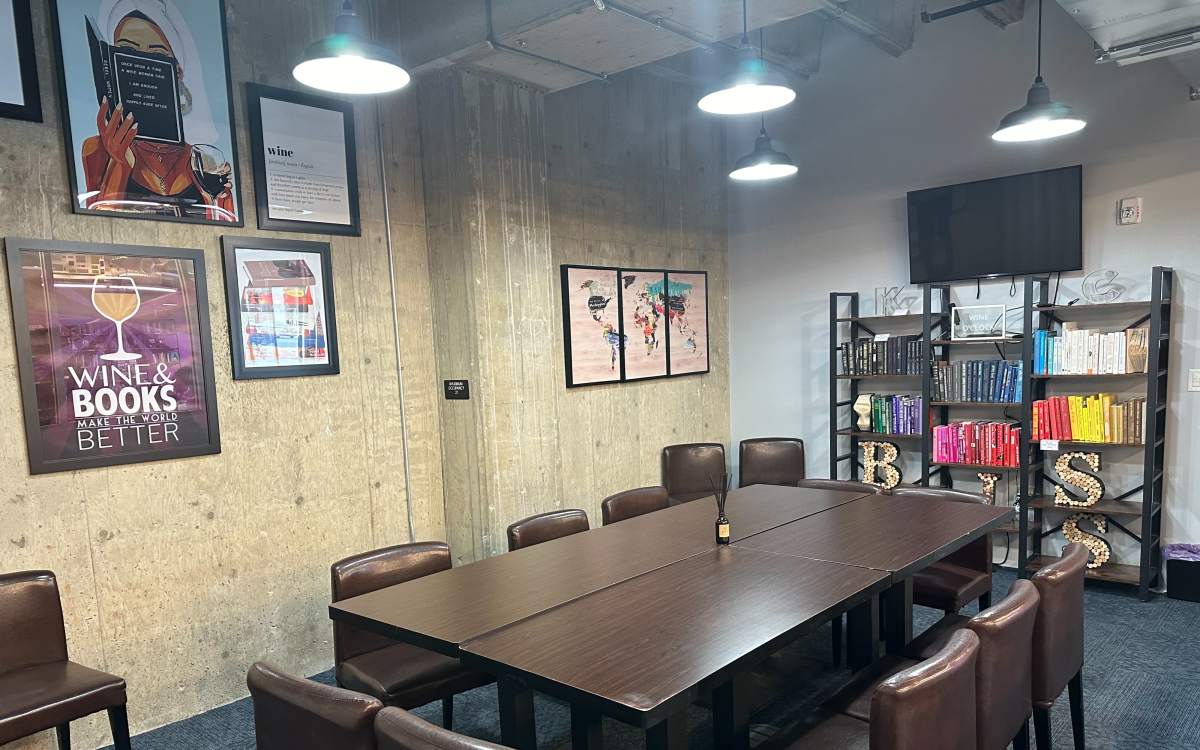 Midtown Bookstore and Wine Lounge - Event space, Conference room ...