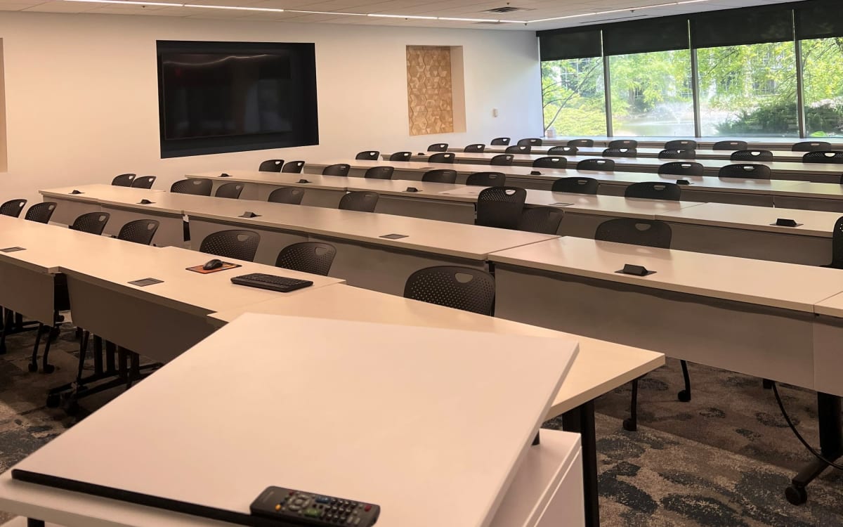 Configurable, Large Conference Room (up to 100 people), Indianapolis ...