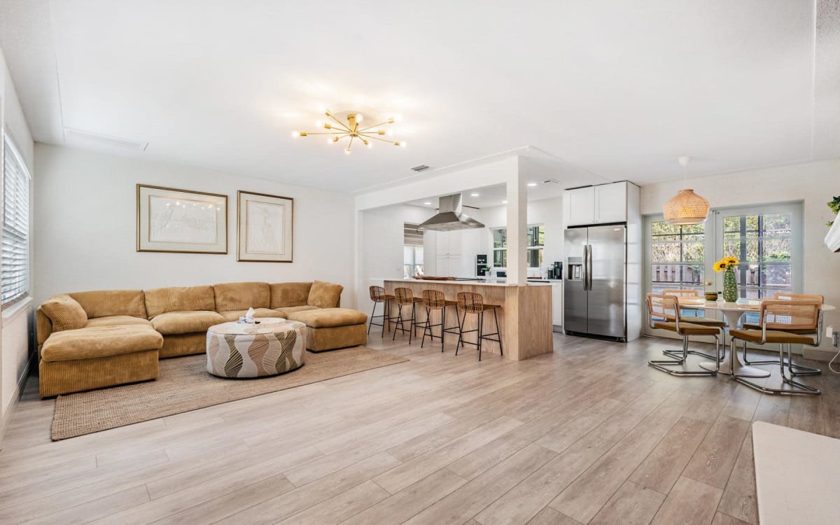 Art Deco Pool House in Private Neighborhood, ST PETERSBURG, FL | Event ...