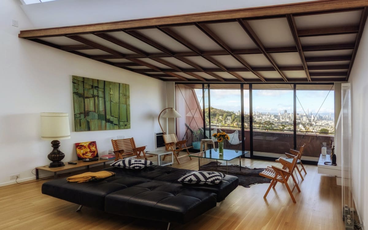 TV-Ready Gallery-Style Apartment with Panoramic Downtown Views, San ...