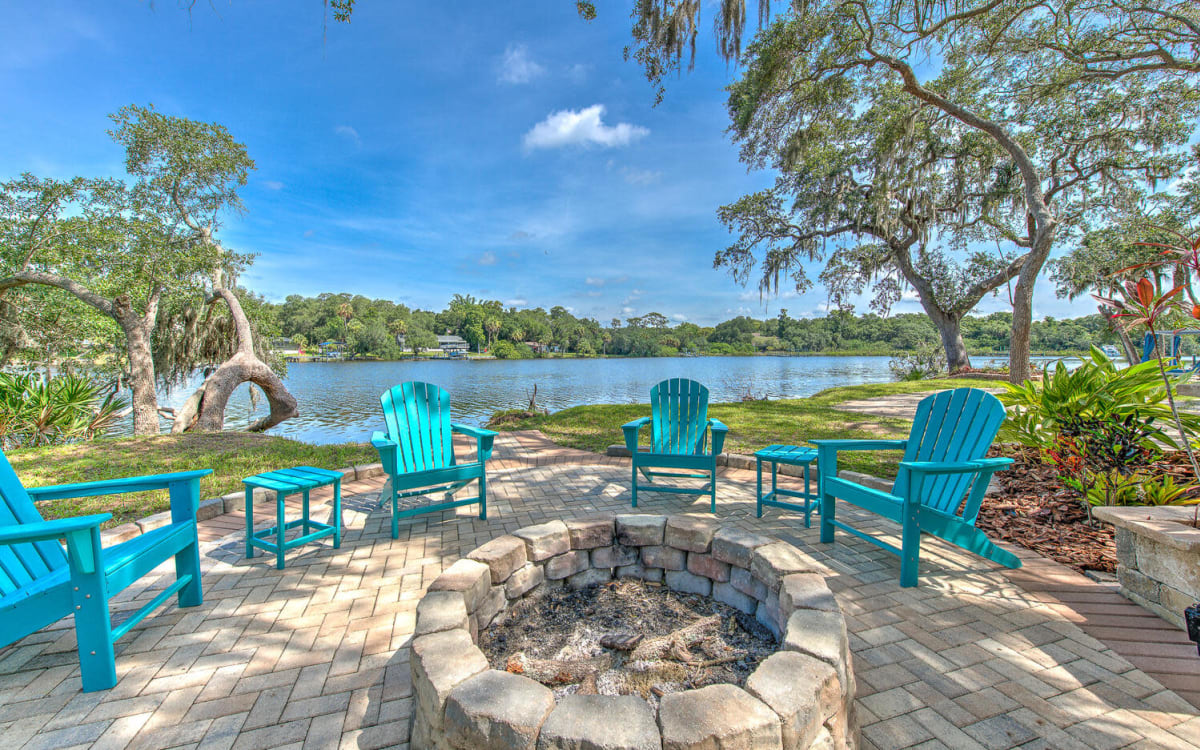 Riverfront Old Florida Style Home, Riverview, FL | Production | Peerspace
