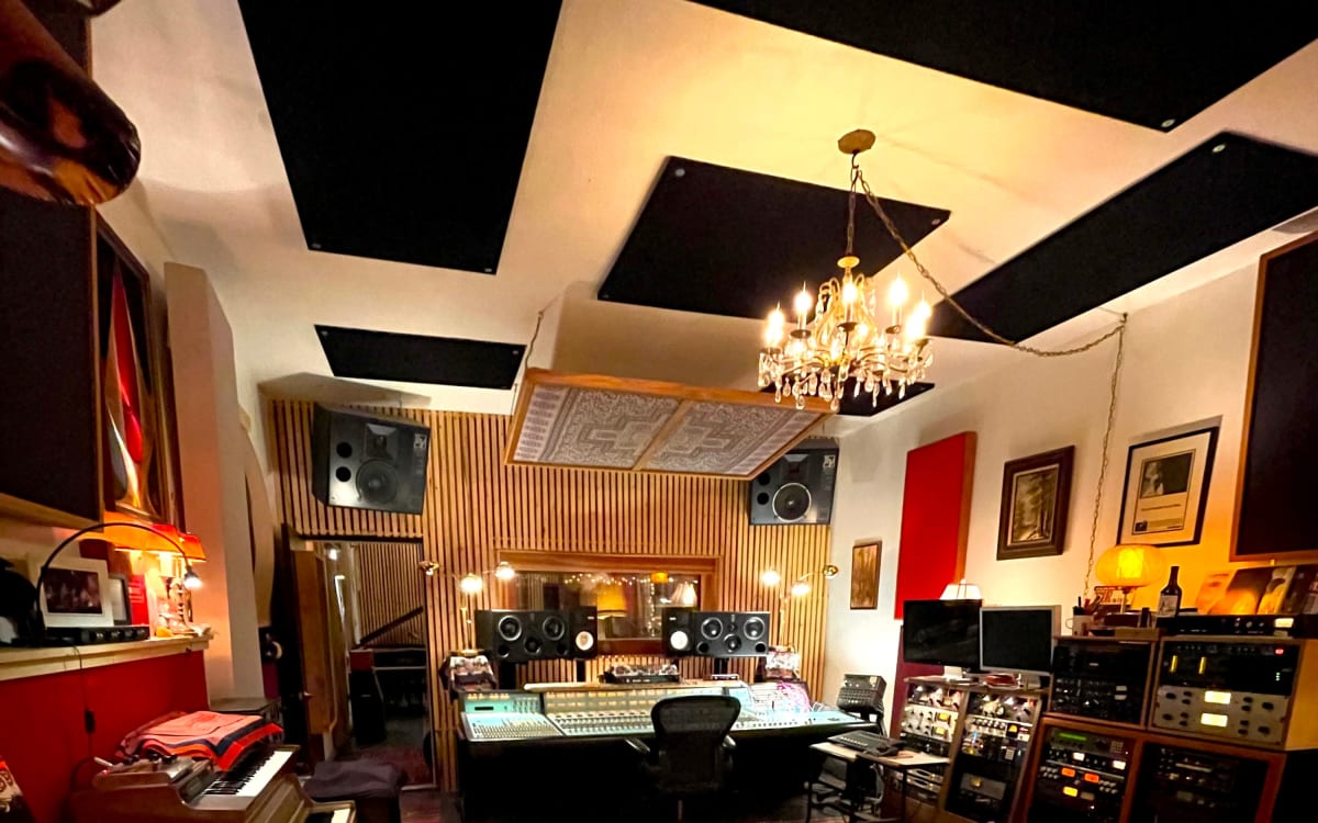 Palomino Sound | Amazing Vintage Rustic Post Modern Los Angeles ...