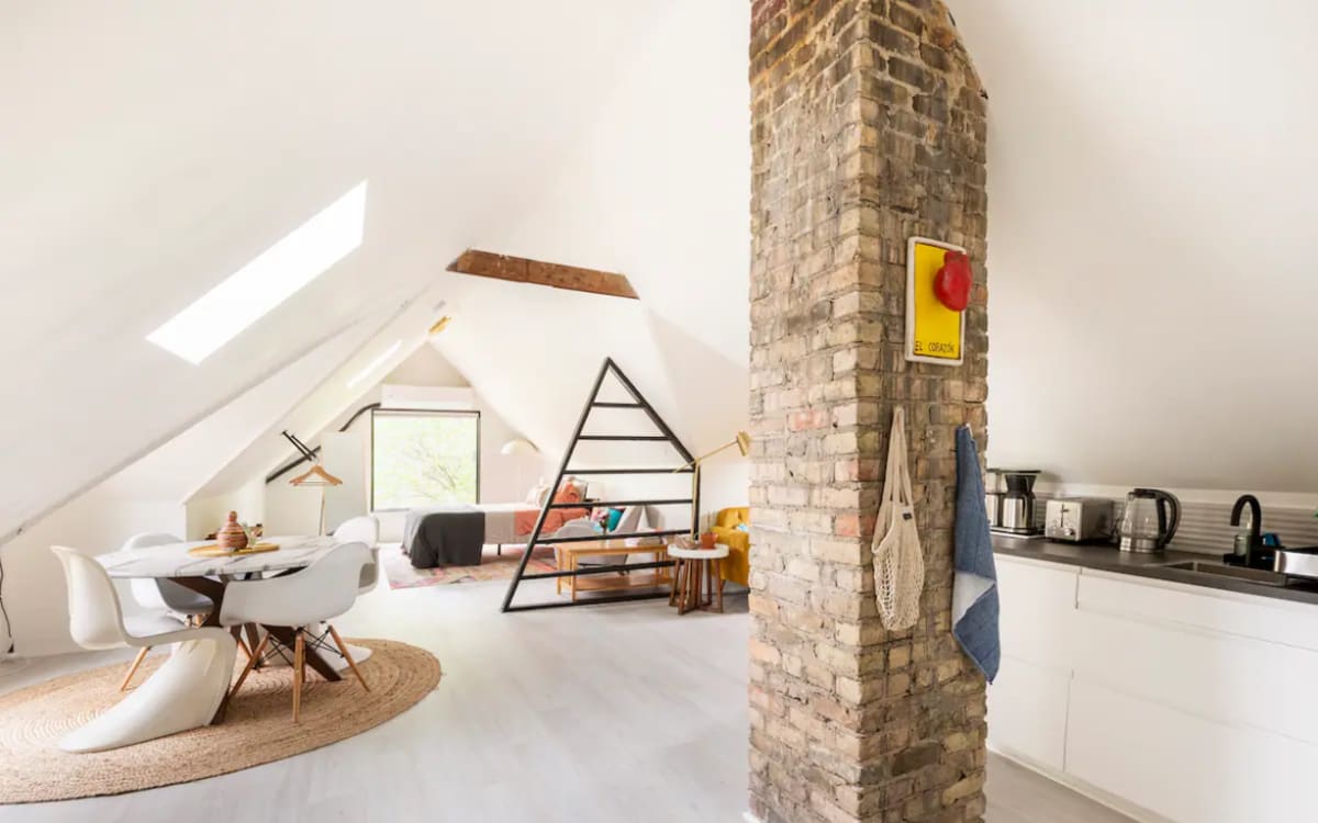 Peaceful, Bright Loft Space, MINNEAPOLIS, MN | Production | Peerspace