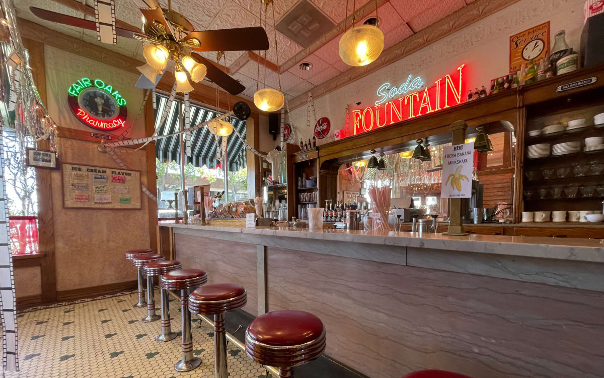Original Historic 50s Soda Fountain & Candy Shop, South Pasadena, CA ...