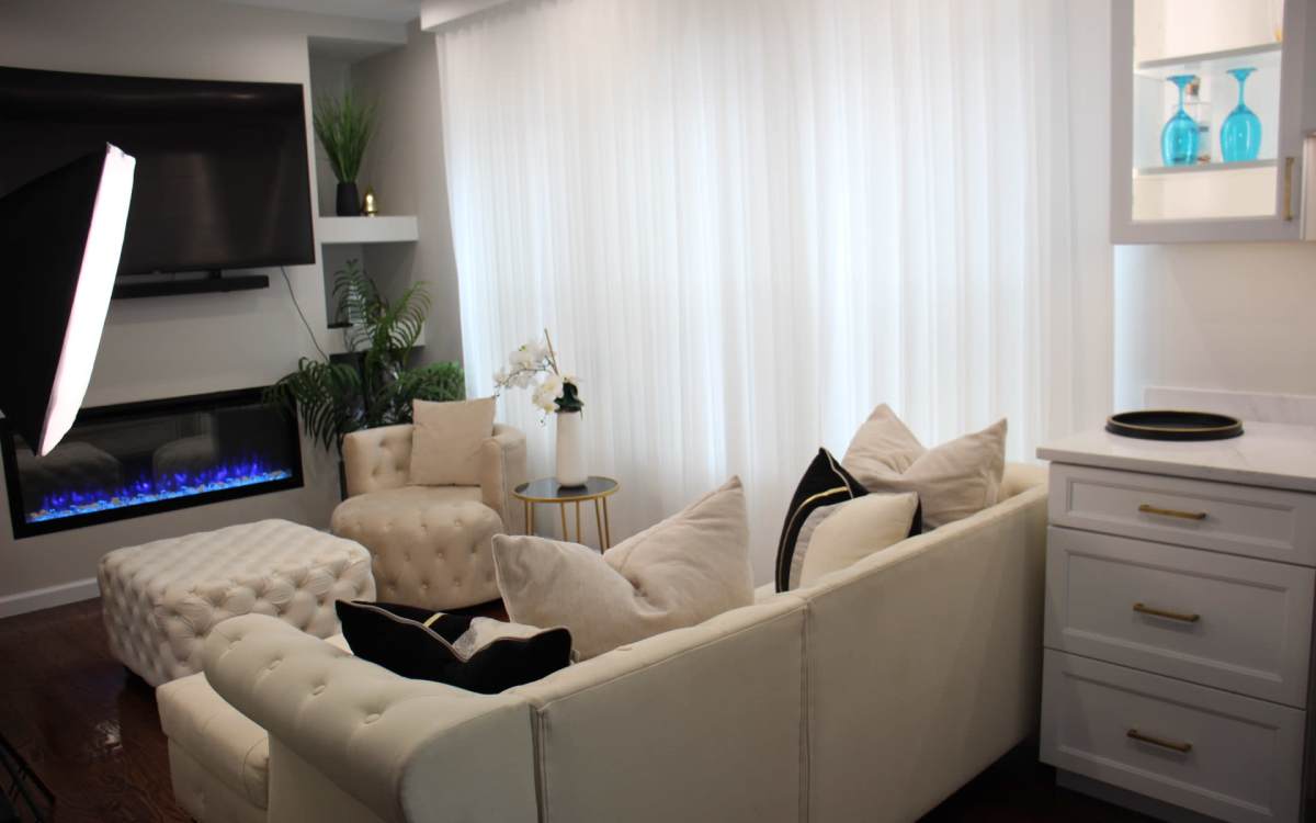 Modern Luxury Content Creative Studio Apartment, Freeport, NY ...