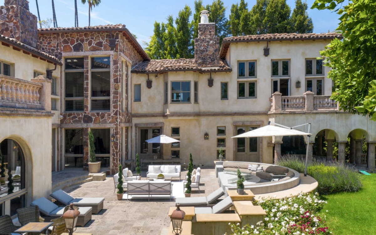 50 Million Dollar Prominent Grand Estate with Expansive and Lavish ...