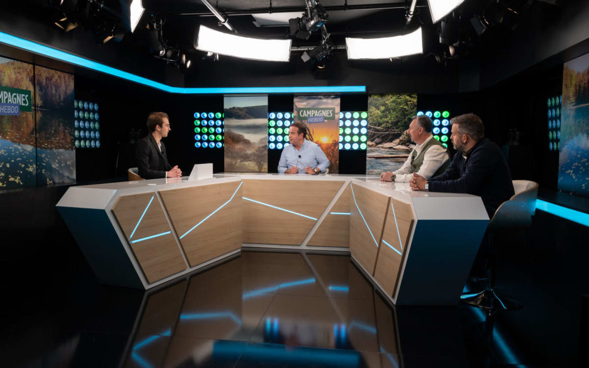 Plateau télévisé moderne et équipé - Plateau talk B, Boulogne ...