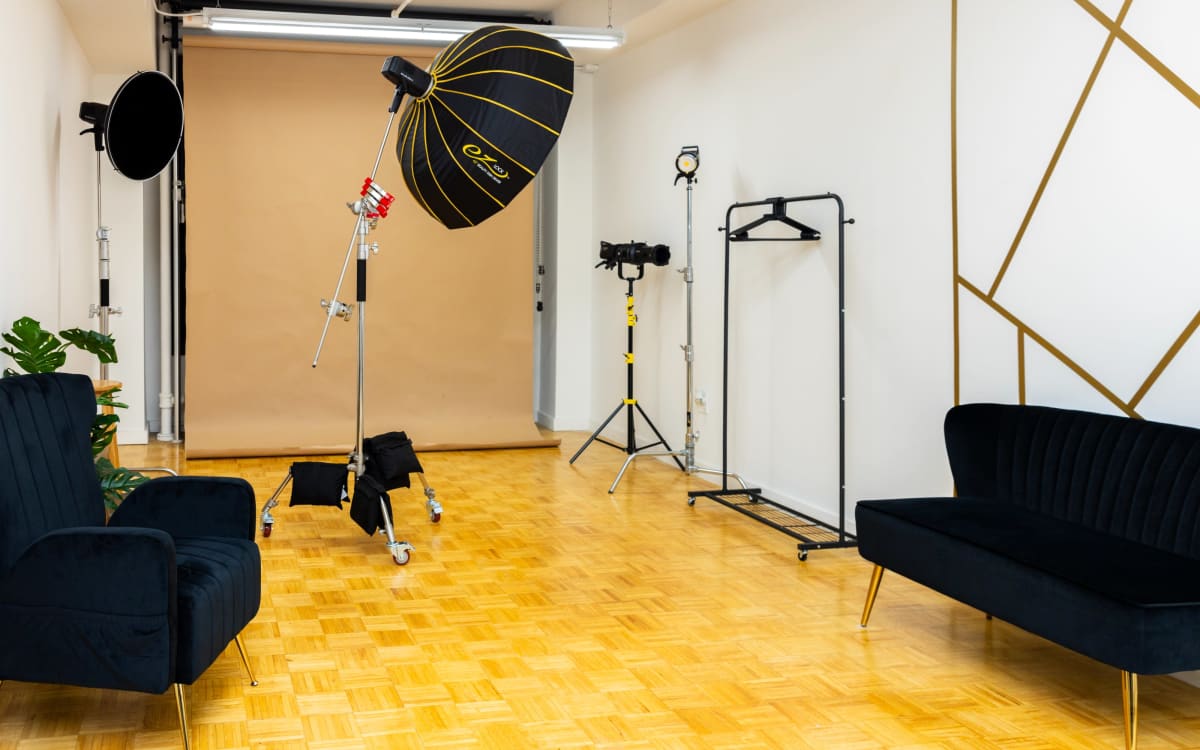 New Fully-Equipped Manhattan Creative Photo Studio, New York, NY ...