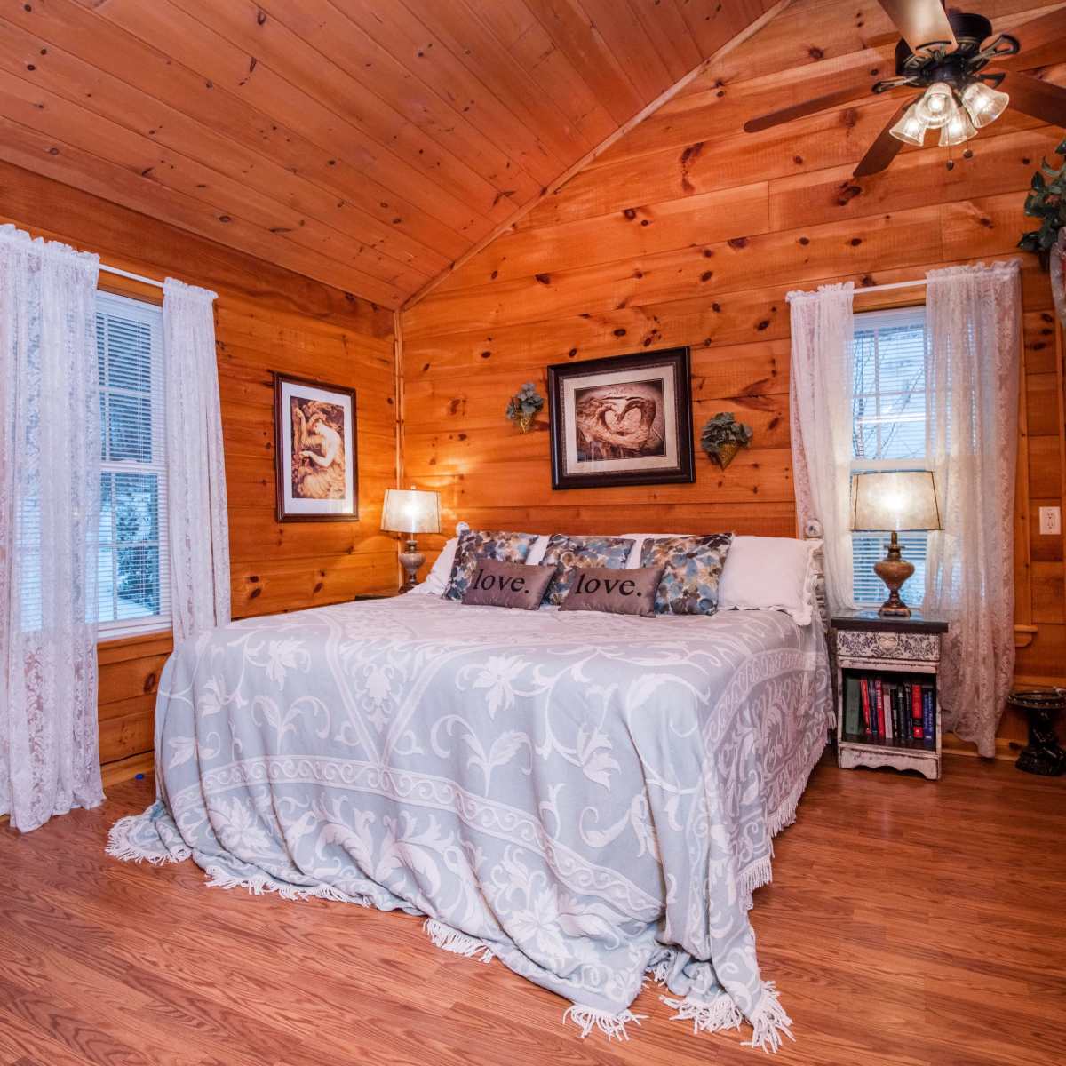 Romantic Rustic Cabin Setting, Gatlinburg, TN | Production | Peerspace