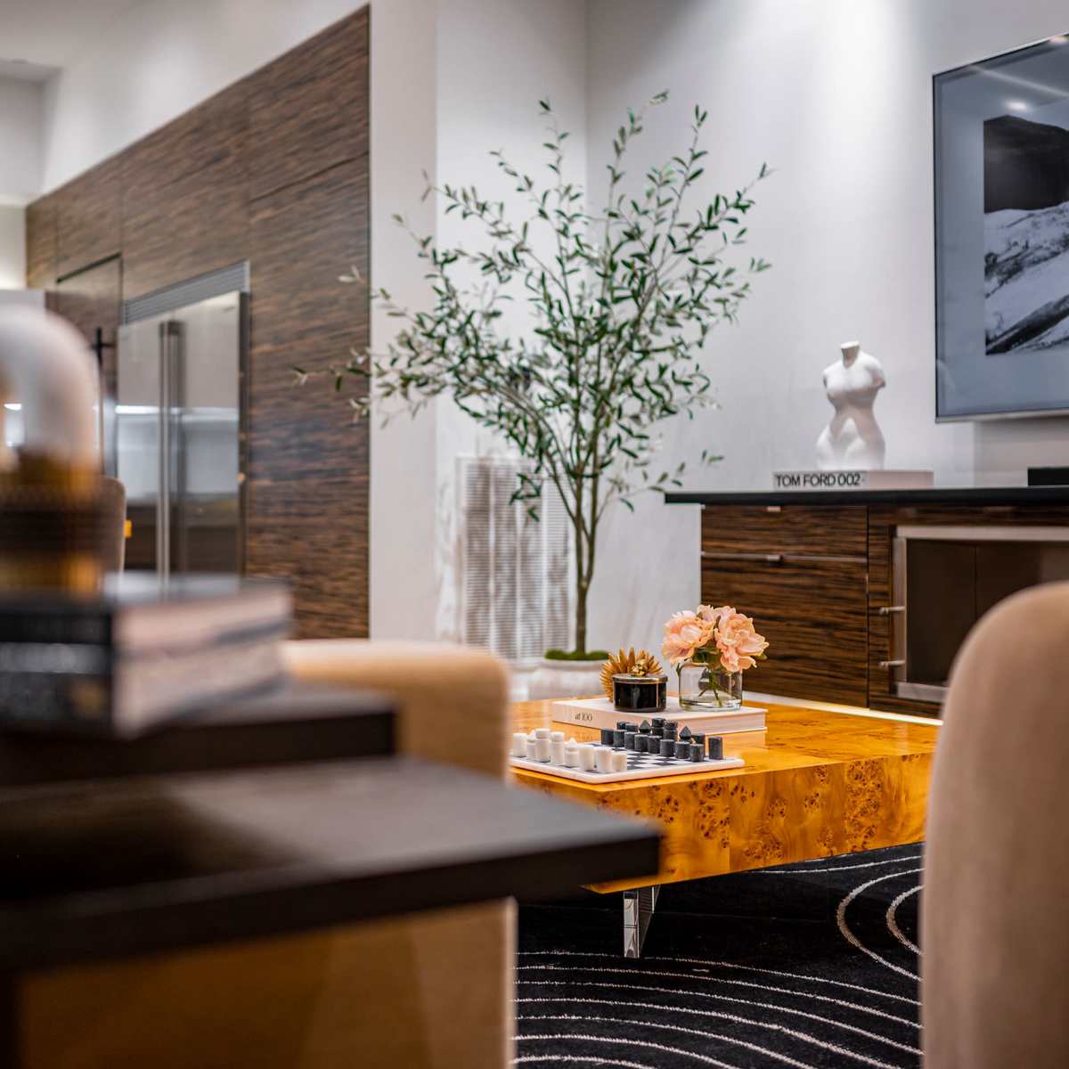 The Glass Haus - Modern Luxury Space, Designer Furnished, Rooftop ...