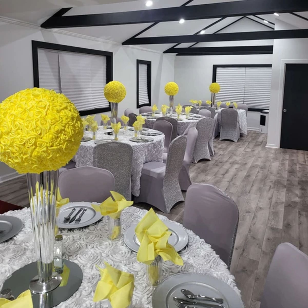 Exclusive Modern Event Space: Intimate Gatherings with Full Amenities ...