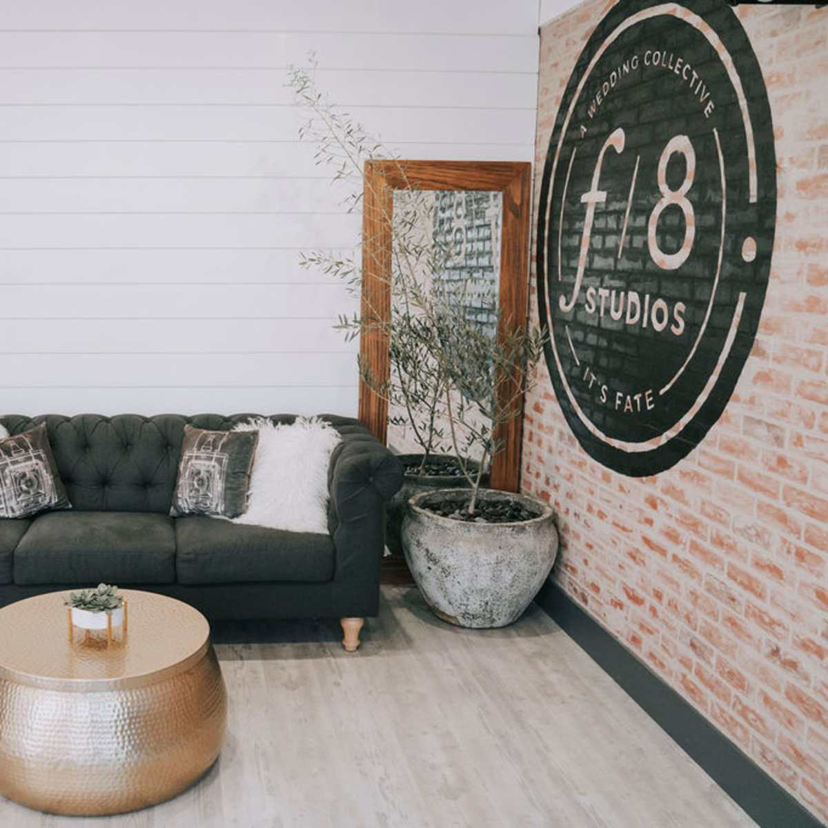 f/8 Studios Long Beach | Stylish, Multi-functional Indoor Workspace ...