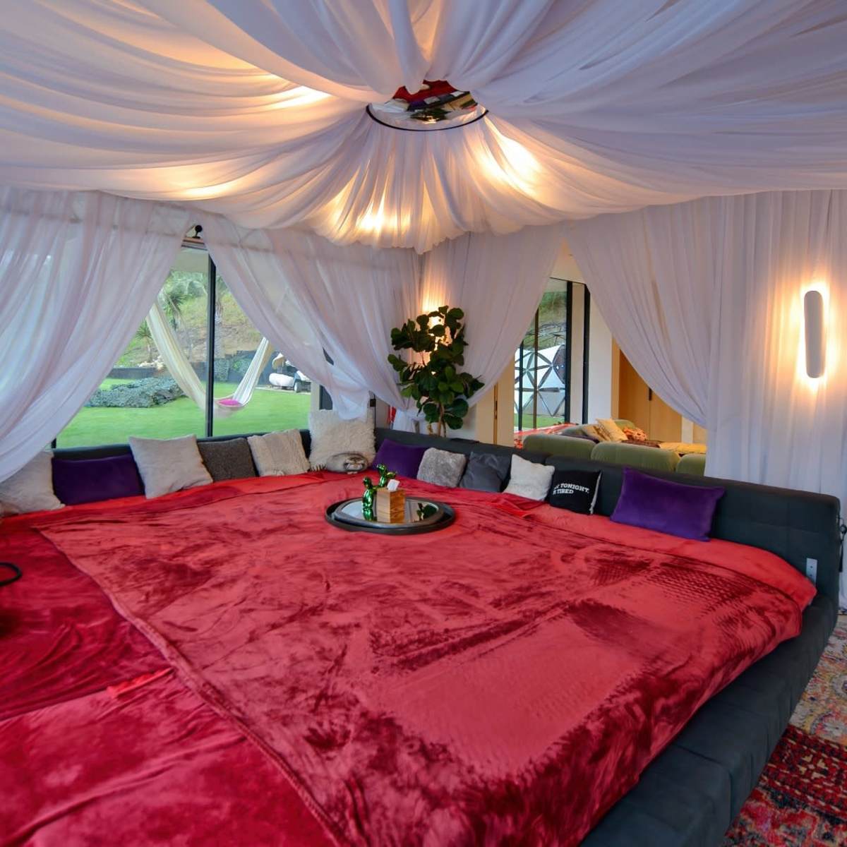 Modern, Upscale, Arty House with Olympic-Size Swimming Pool in Bel Air ...