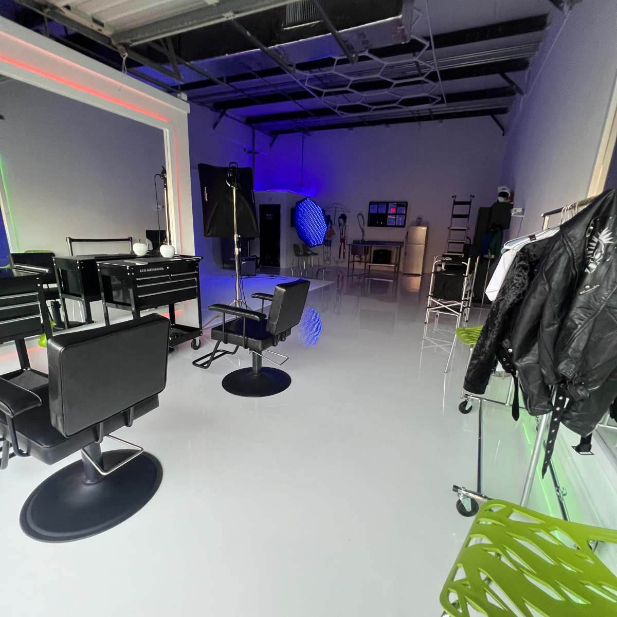 Creative Production Warehouse Studio, BOYNTON BEACH, FL | Production | Peerspace