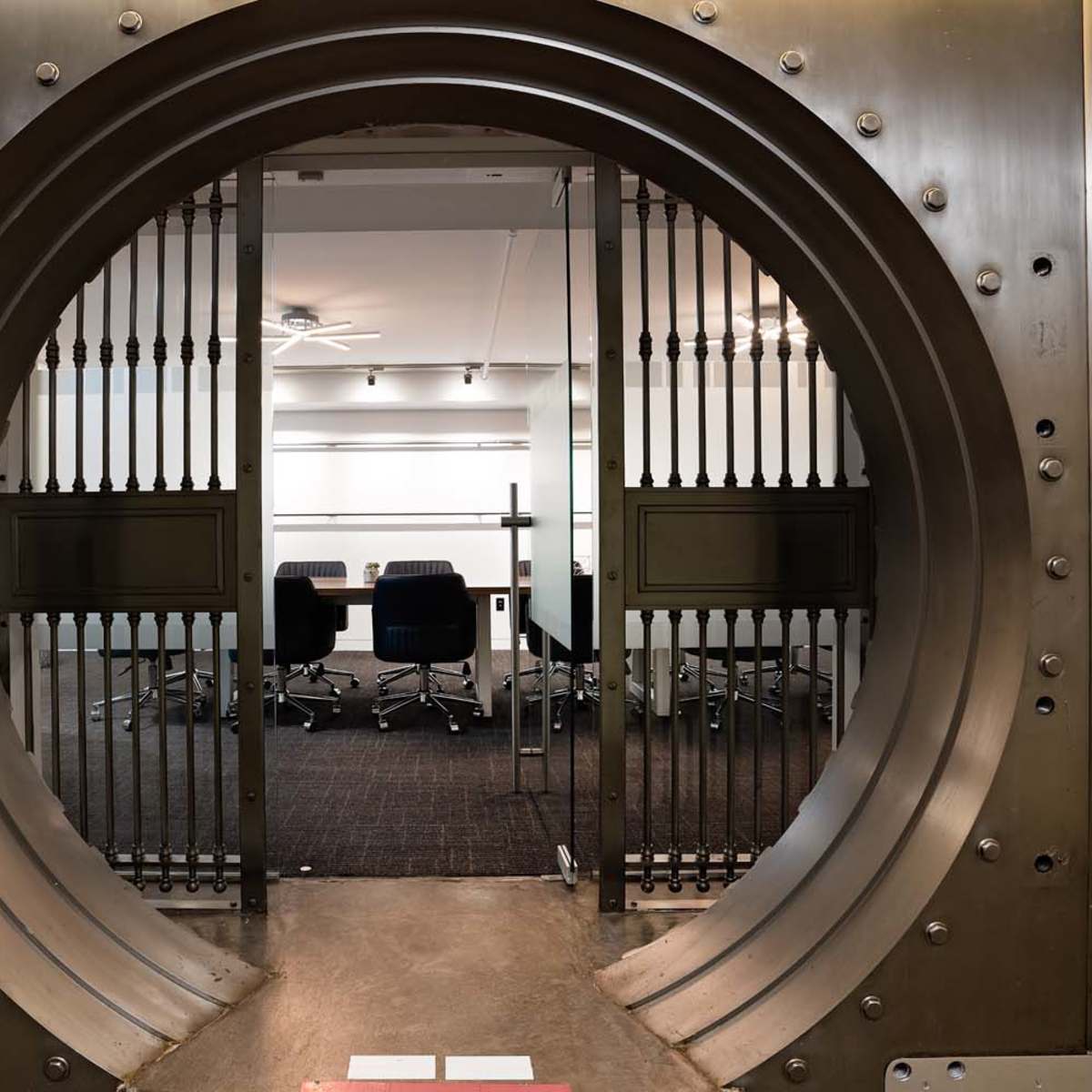 Vault Boardroom in Midtown Manhattan, New York, NY | Off-Site | Peerspace