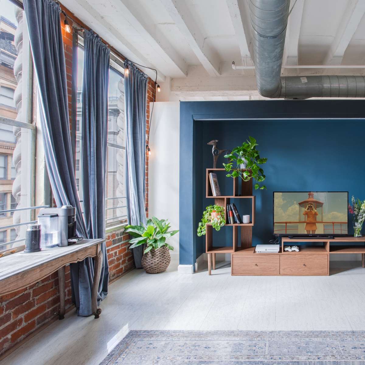 Light-filled New York Style Loft in DTLA with Rustic Library Room, Los ...