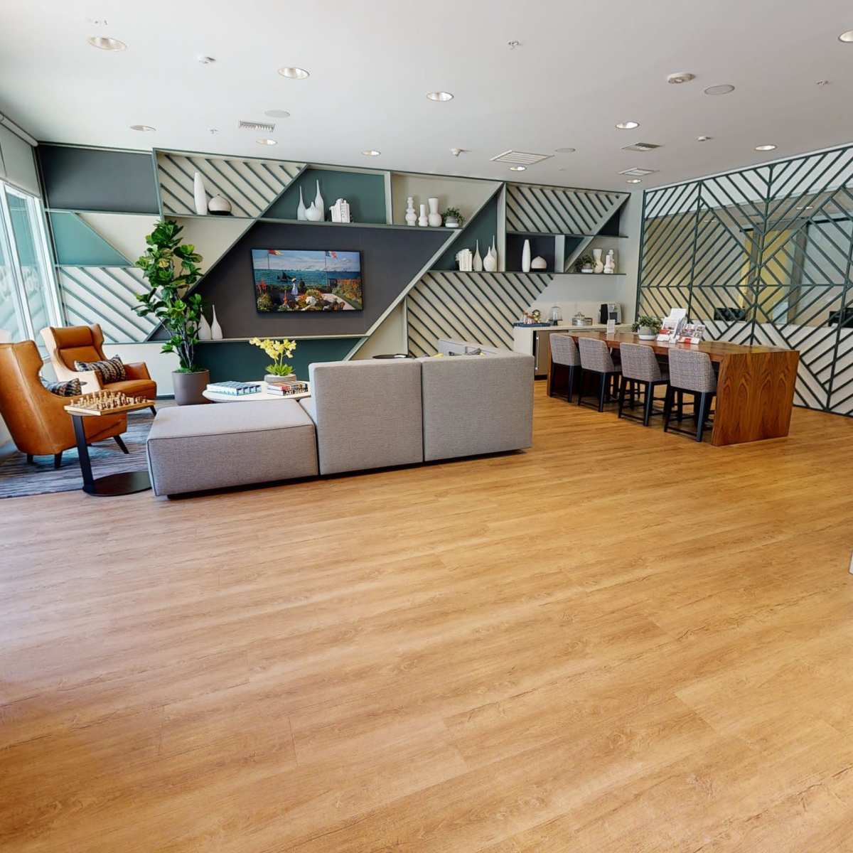 Modern lounge space in Wilshire, Los Angeles, CA | Production | Peerspace