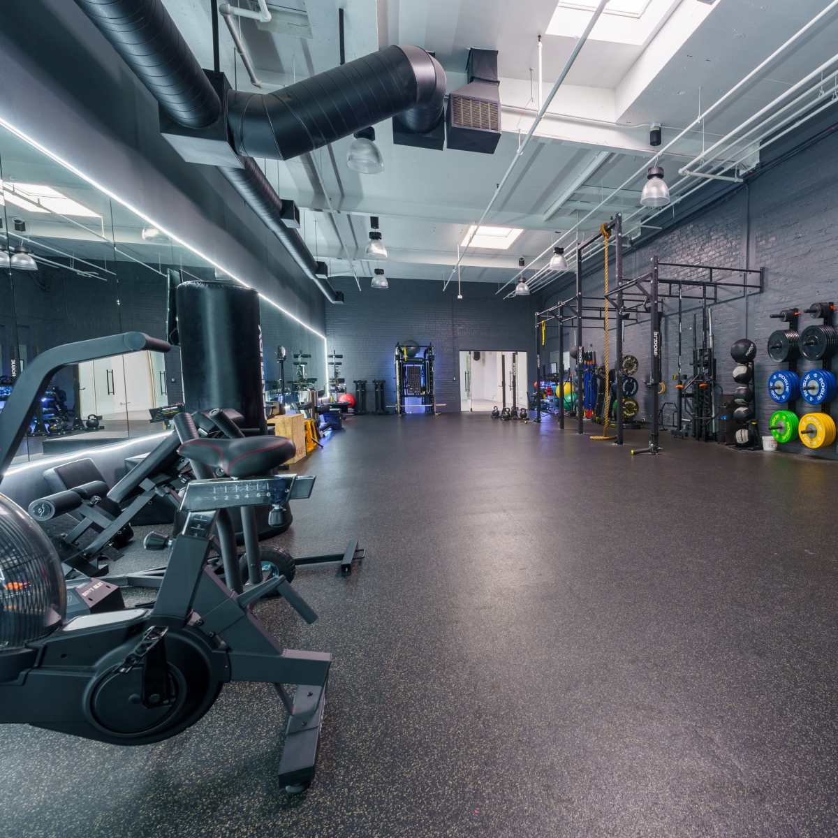 Spacious Oakland Gym with Good Lighting, Oakland, CA | Production ...