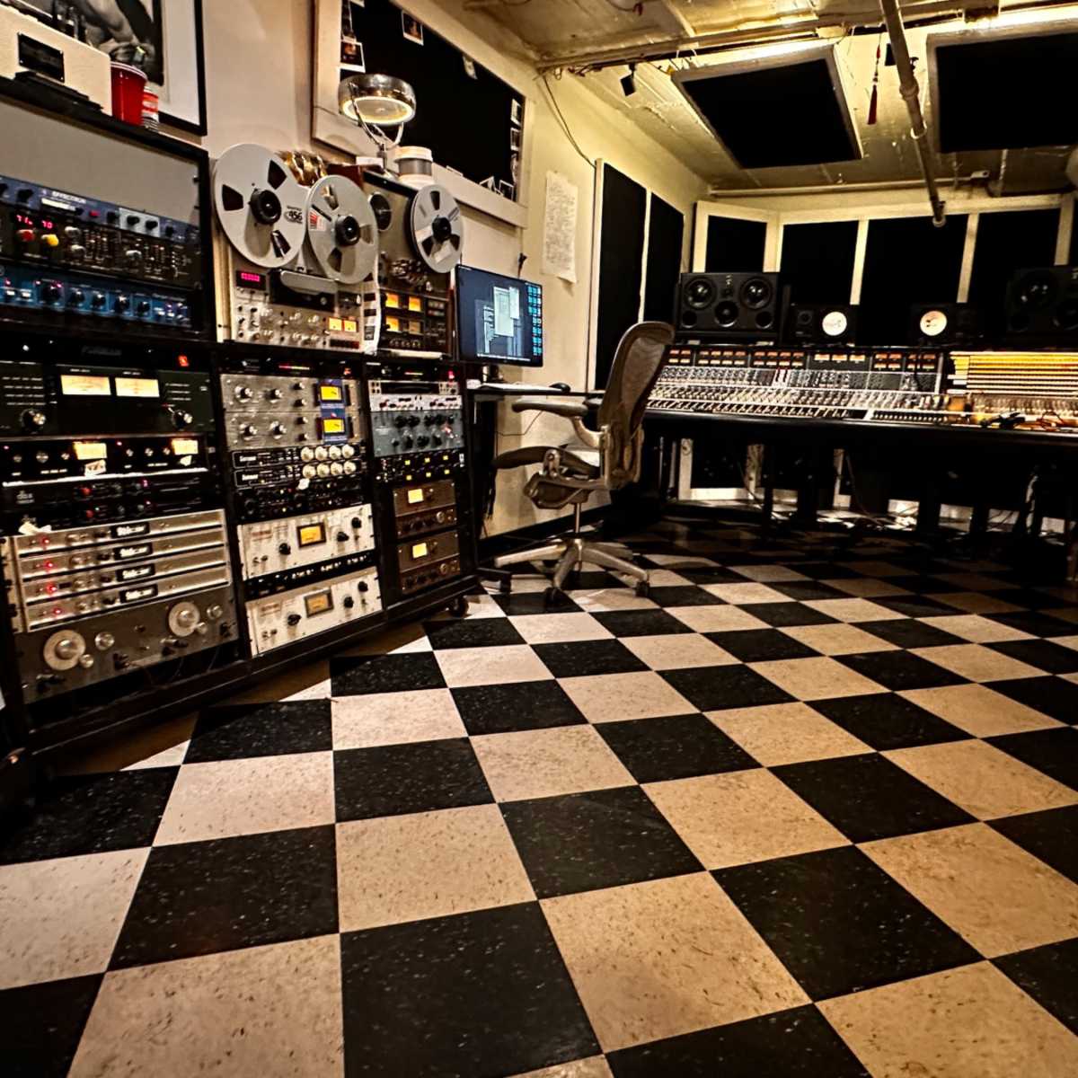 Downtown Recording Studio/Photo Space, Los Angeles, CA | Event | Peerspace