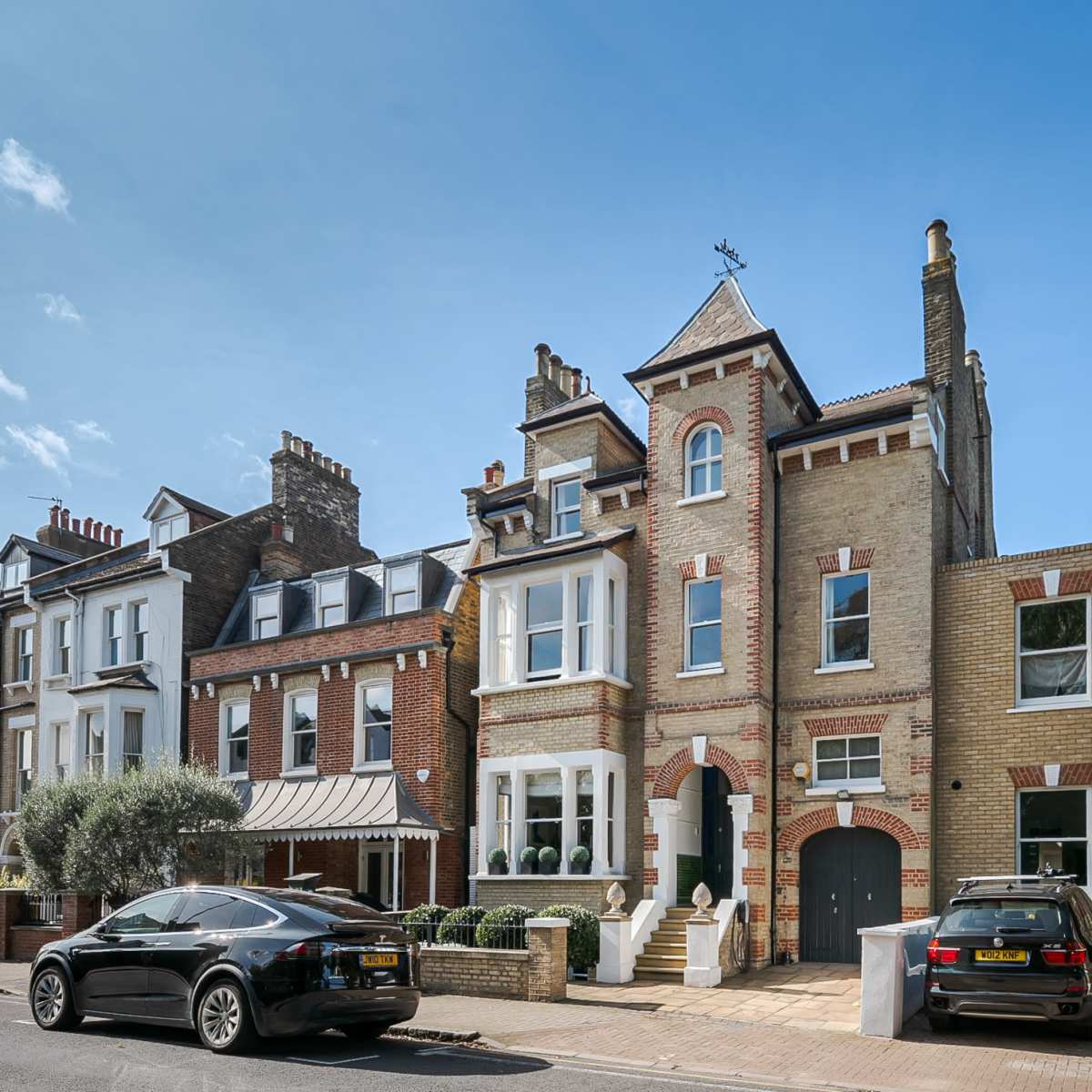Wandsworth Home With Outdoor Split-Level Dining, London | Production ...