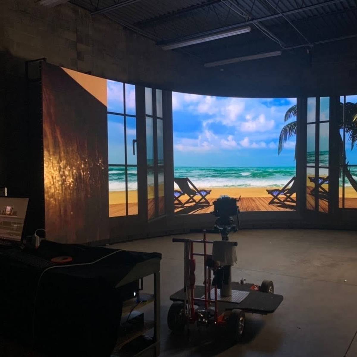 12,000 sq ft Tampa Video Studio + LED Wall (15 min to Tampa airport ...