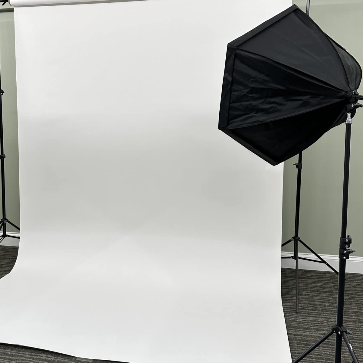 Bright and Spacious Photography Studio w/ Kitchen, Parking + Wifi ...