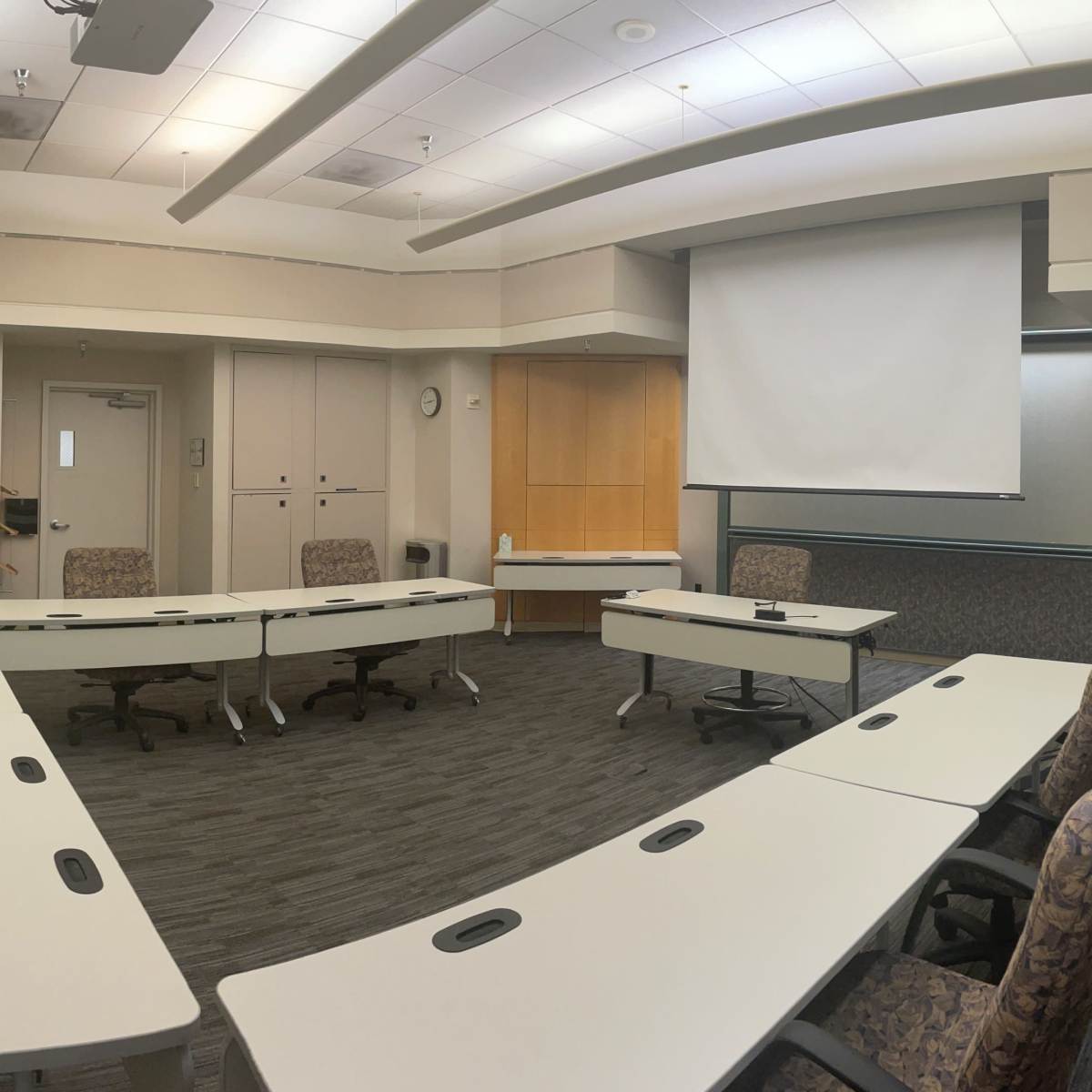 Room 214 - Professional Meeting Room and Conference Space located in ...