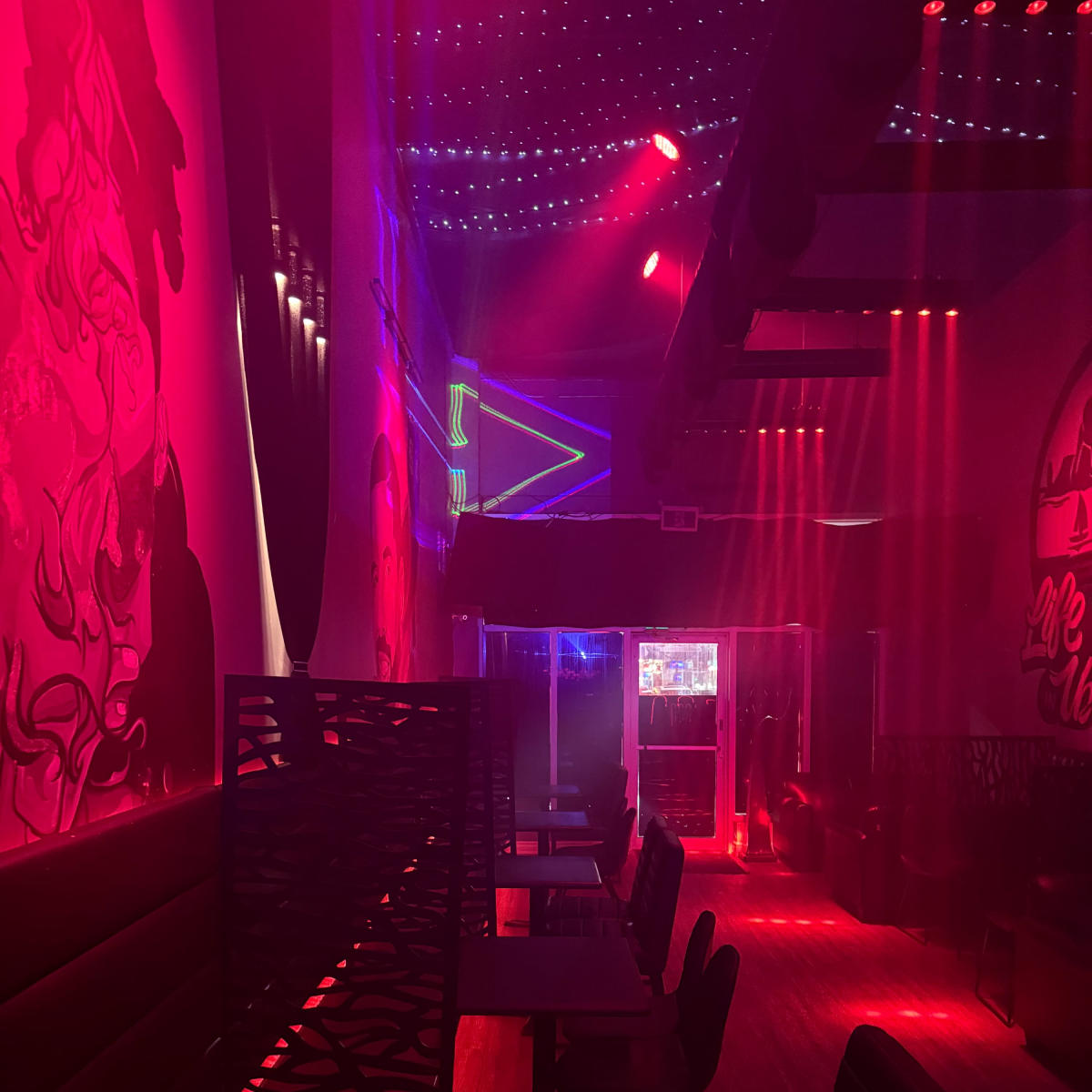 Vibrant Event Space in Toronto, Scarborough | Production | Peerspace