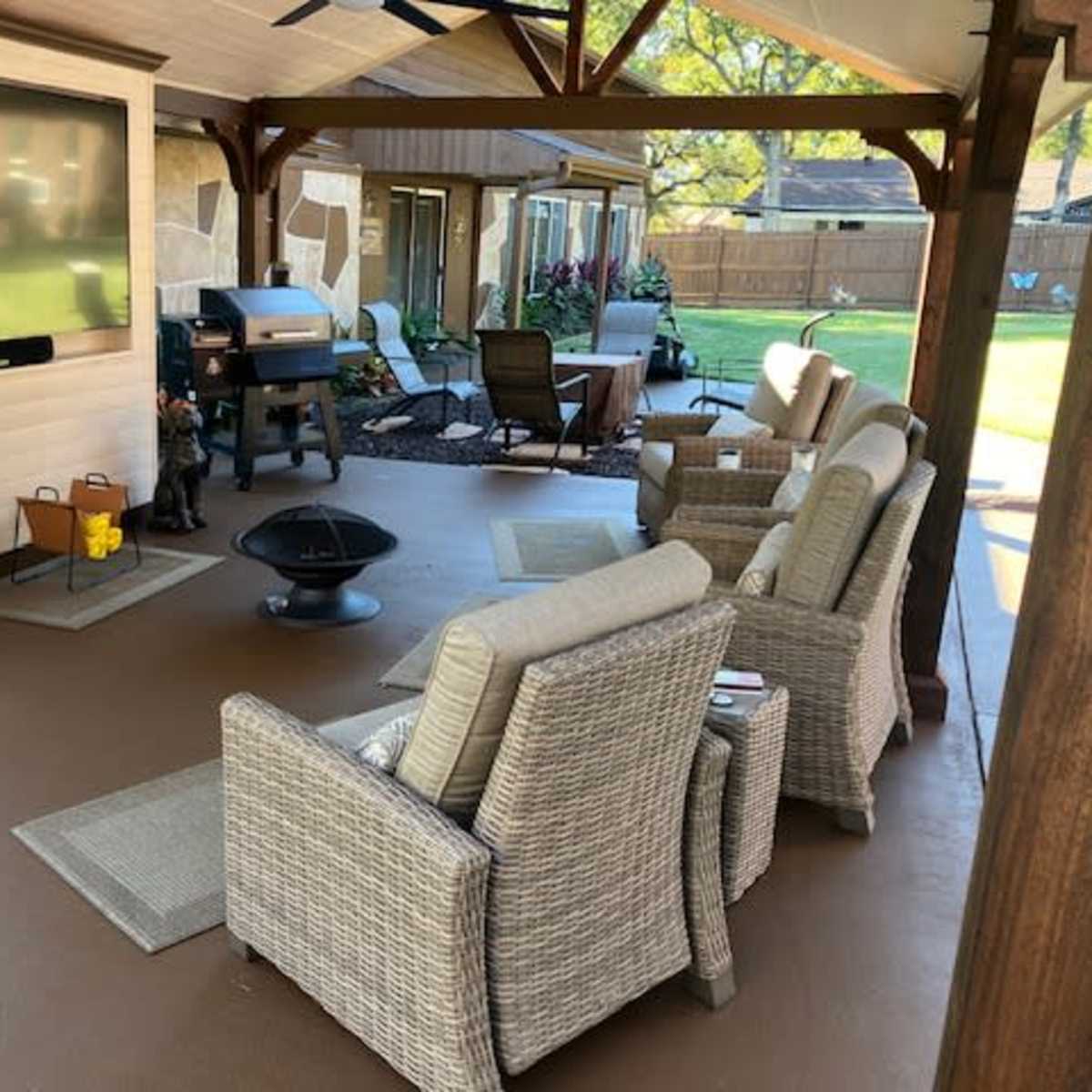 Separate building with an indoor heated swimming pool., Grand prairie ...