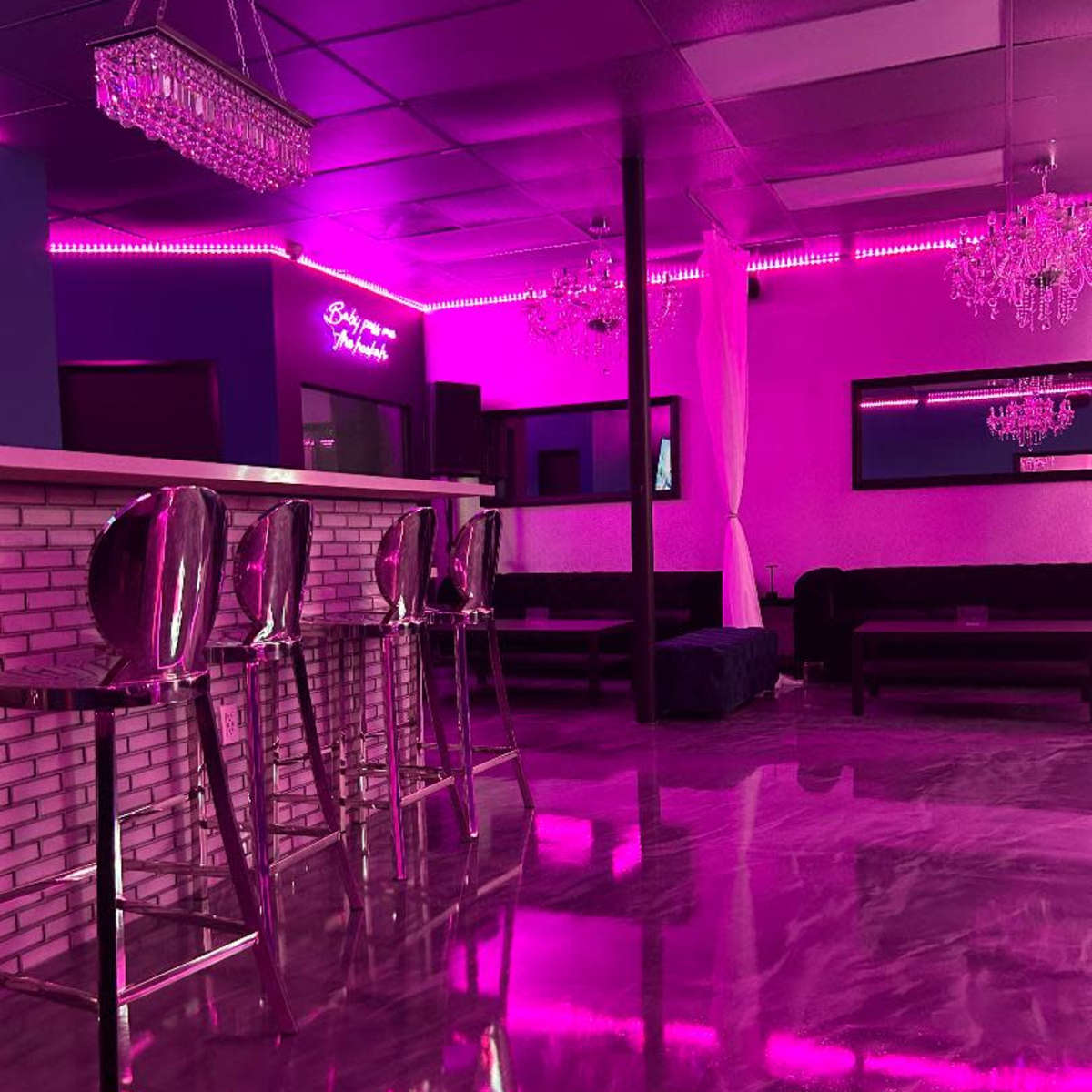 Welcome to Krave Hookah Lounge, Las Vegas' premier upscale karaoke and hookah destination ...