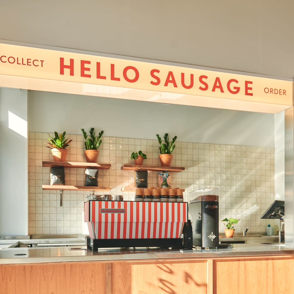 Modern Breakfast Bar in Shoreditch, London | Event | Peerspace