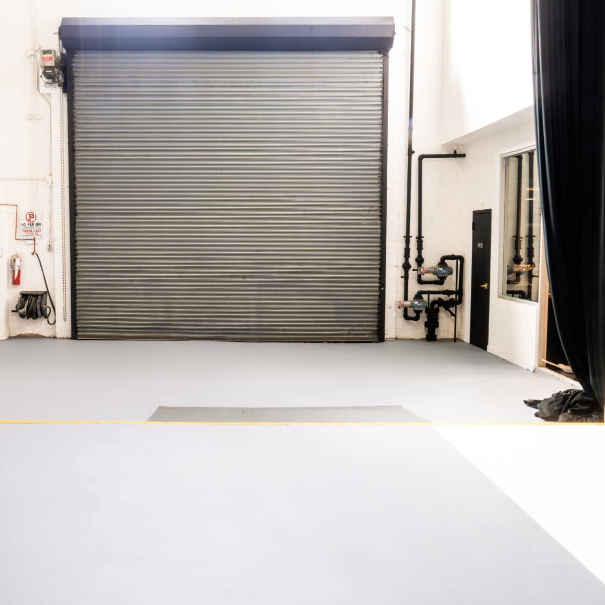SPACIOUS PRODUCTION STUDIO WITH LARGE CYCLORAMA IN GOWANUS, BROOKLYN ...