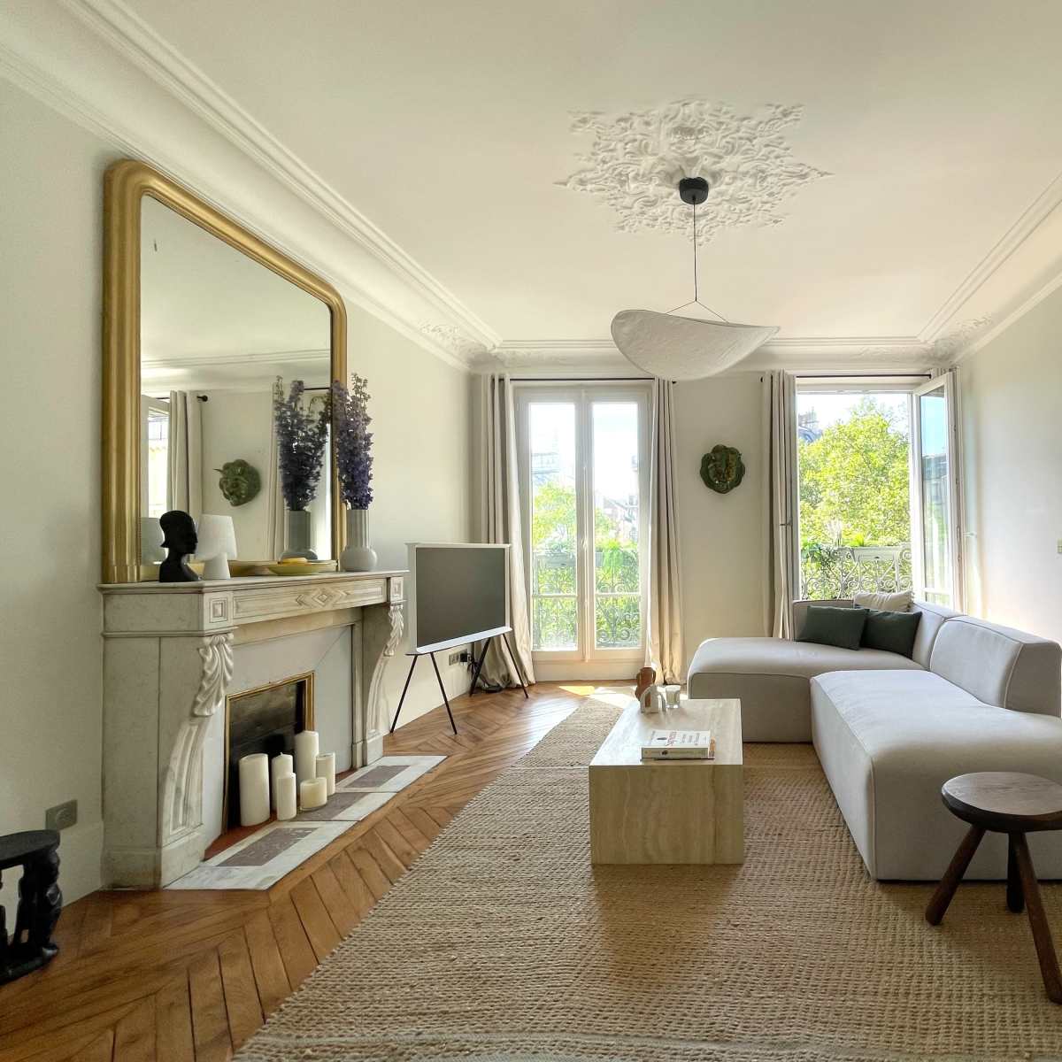 Bel appartement Haussmanien Paris centre, alliant modernité et cachet ...