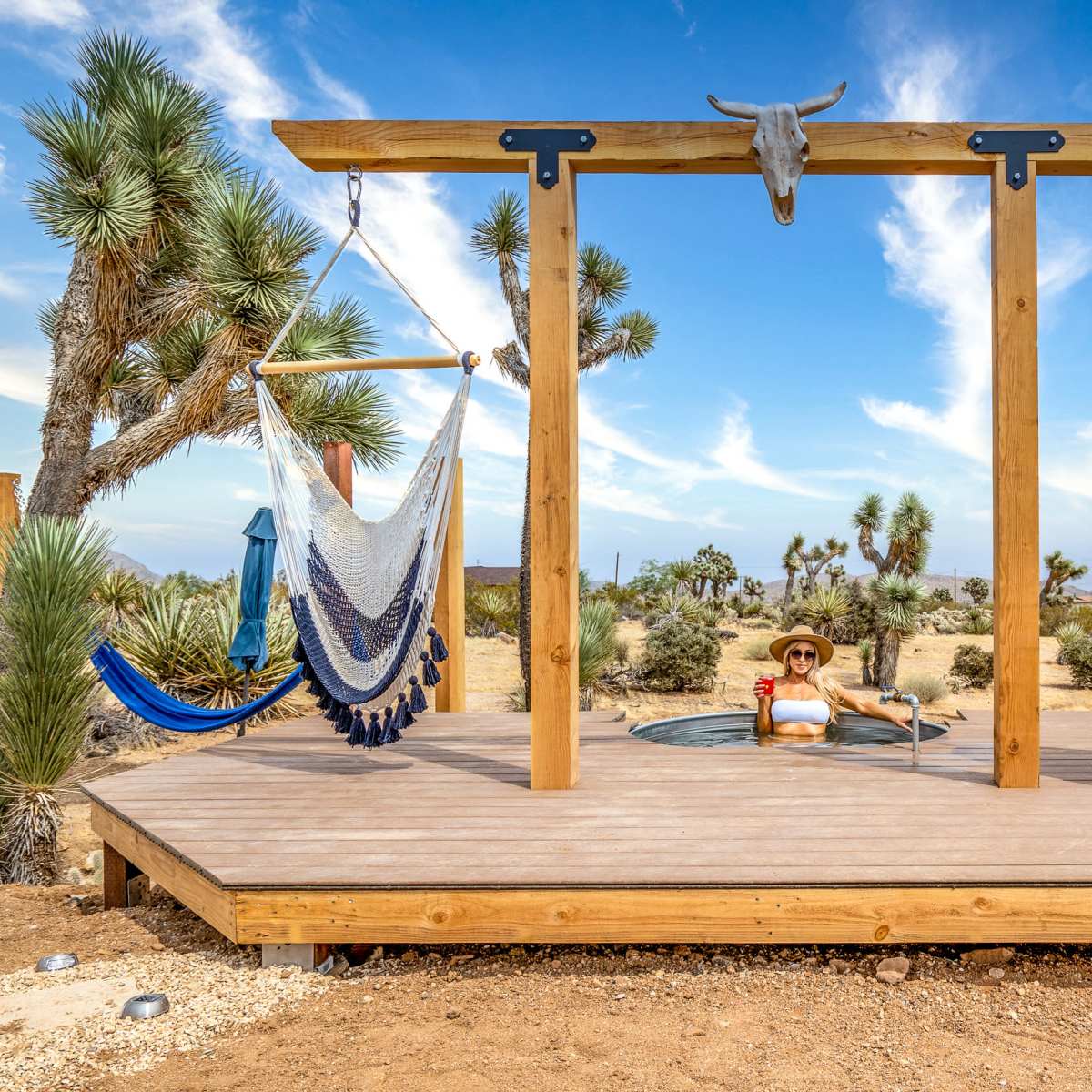 Joshua Tree Desert Indoor/Outdoor Cove Home, Yucca Valley, CA ...
