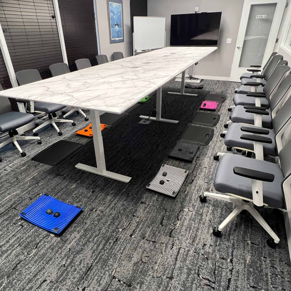 Boardroom with Sit-Stand Conference Table and Hybrid Capable, Bellevue ...