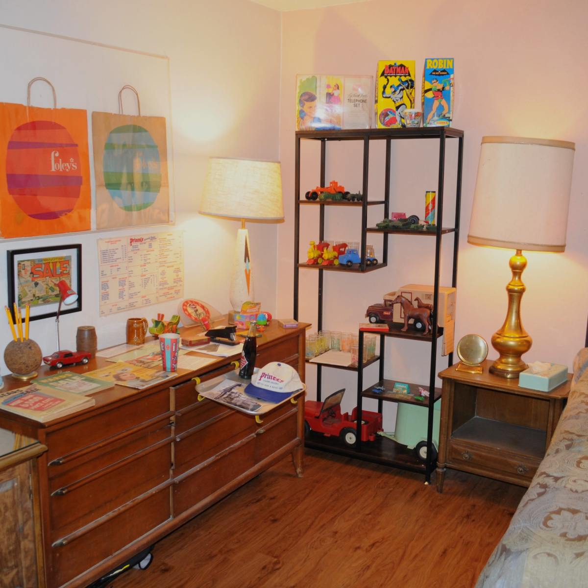 Retro Themed Home, Houston, TX | Production | Peerspace