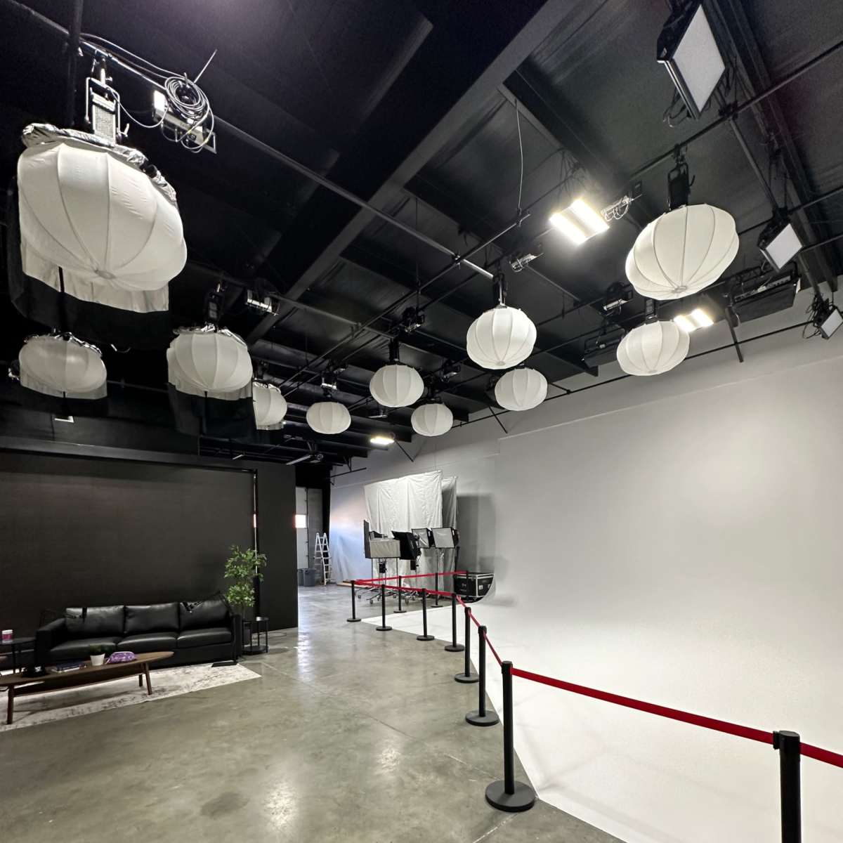 Modern Studio Space with LED Wall, Cyc Wall, and Paper backdrop’s ...