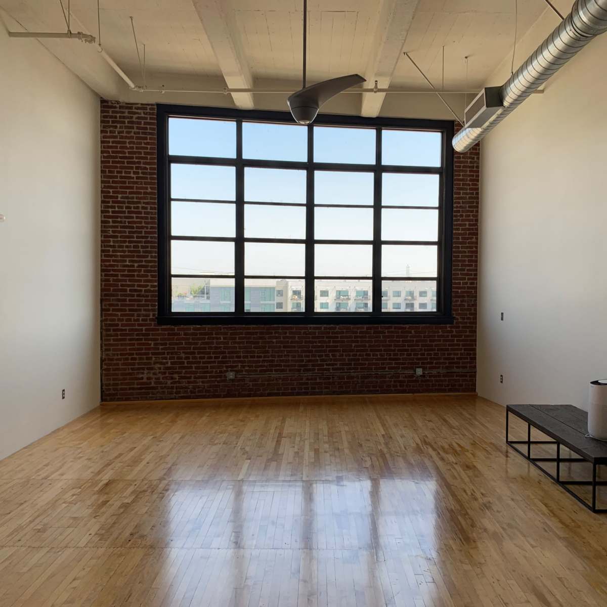 Beautiful Natural Light Studio Loft with Eastern Views, Los Angeles, CA ...