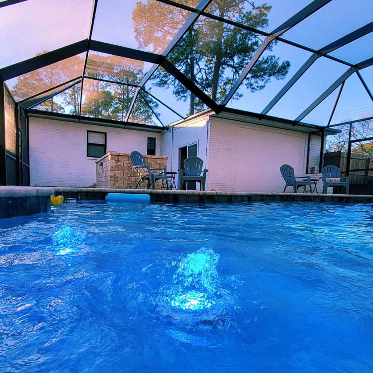 Screened Pool Bungalow with Fabulous LED Lighting, Jacksonville, FL ...
