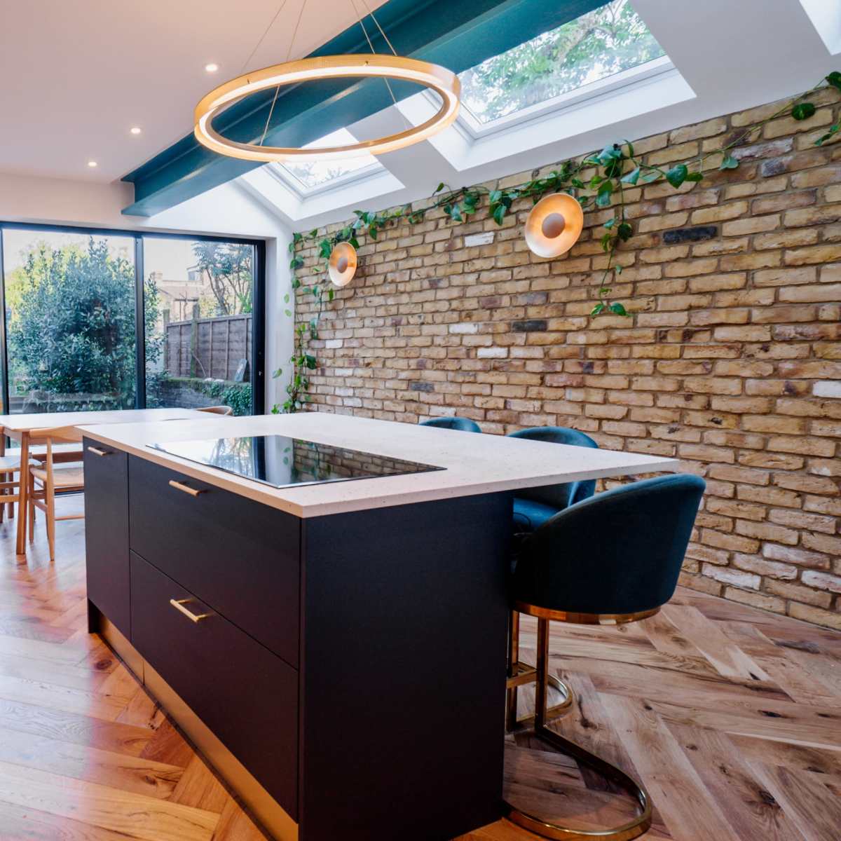 Hackney Terrace House - Newly renovated, large open-plan kitchen ...
