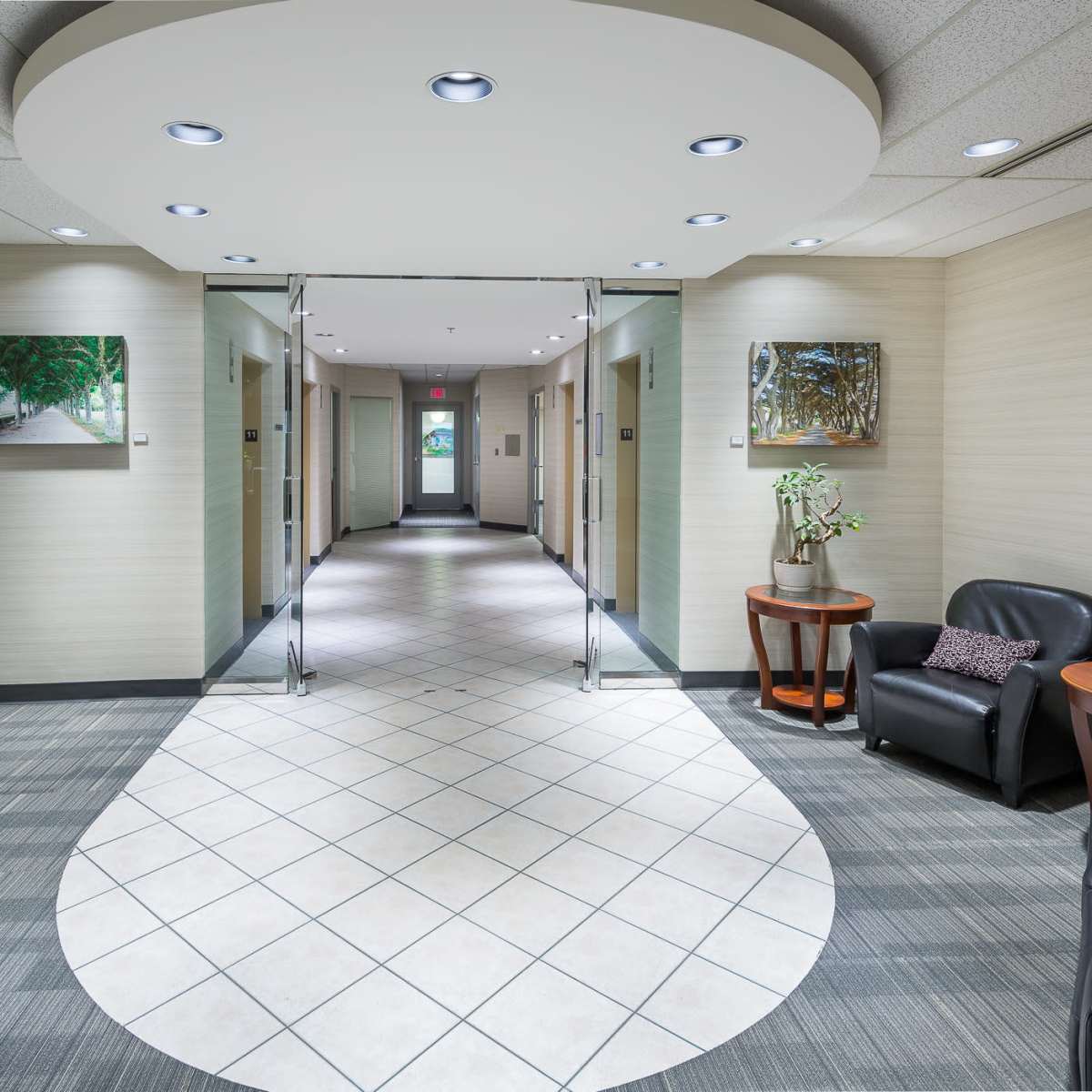 YVR Airport Contemporary and Spacious Meeting Room, Vancouver | Off ...