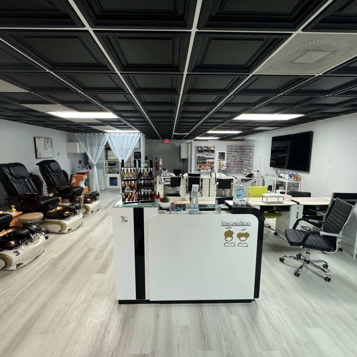 Nail Salon, Atlanta, GA | Production | Peerspace