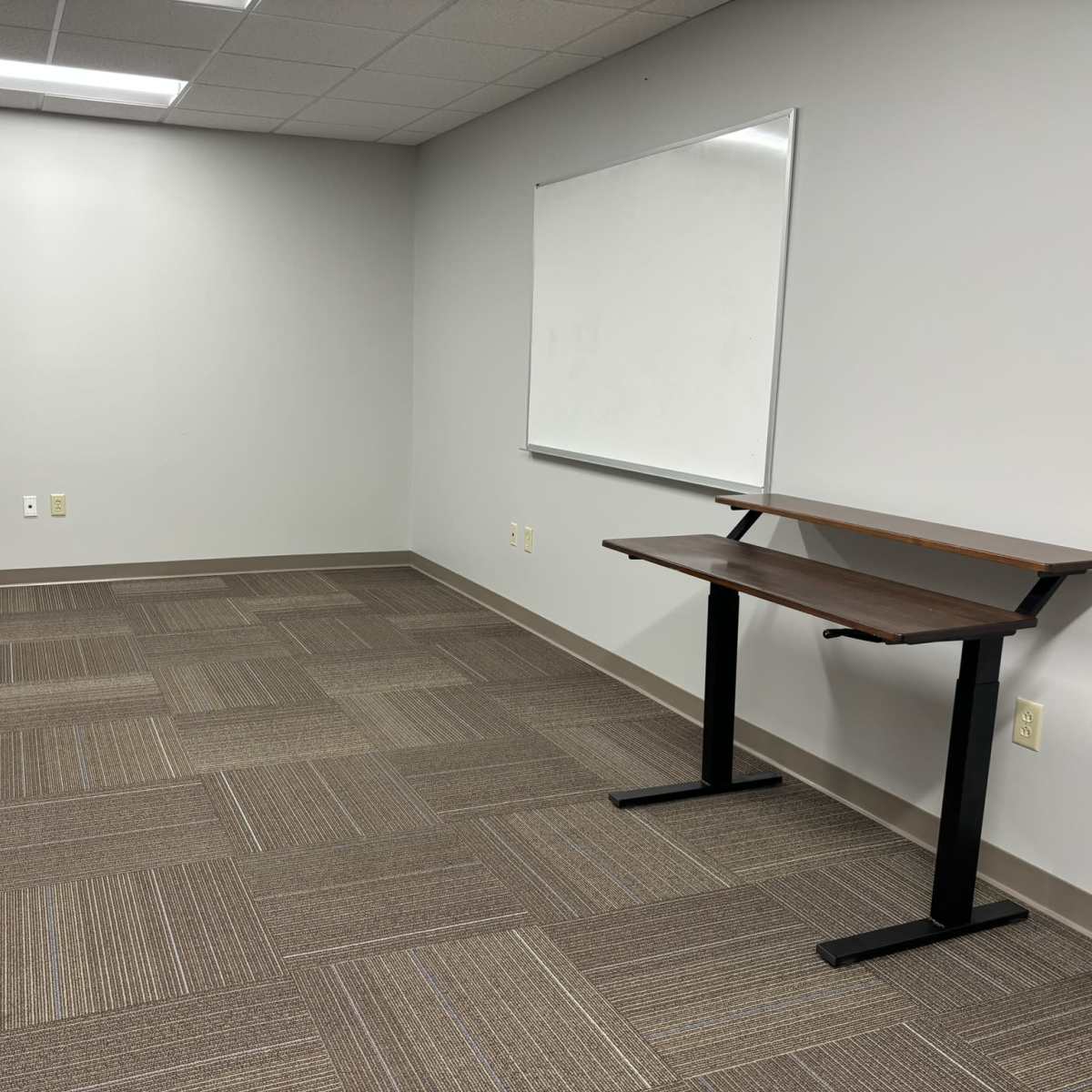 Flexible Classroom Space for Yoga, Meditation, Mat Classes, Training ...