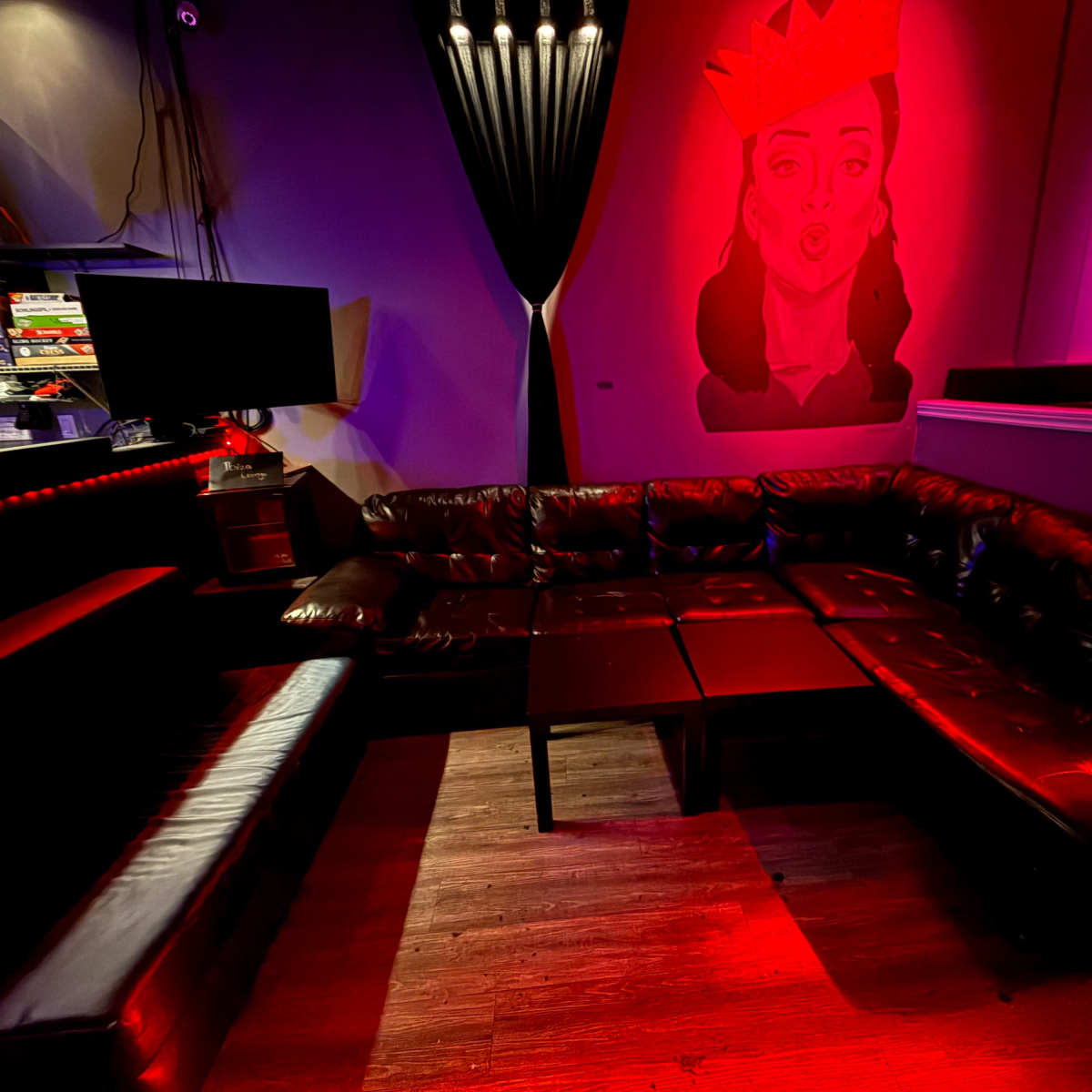Vibrant Event Space in Toronto, Scarborough | Production | Peerspace