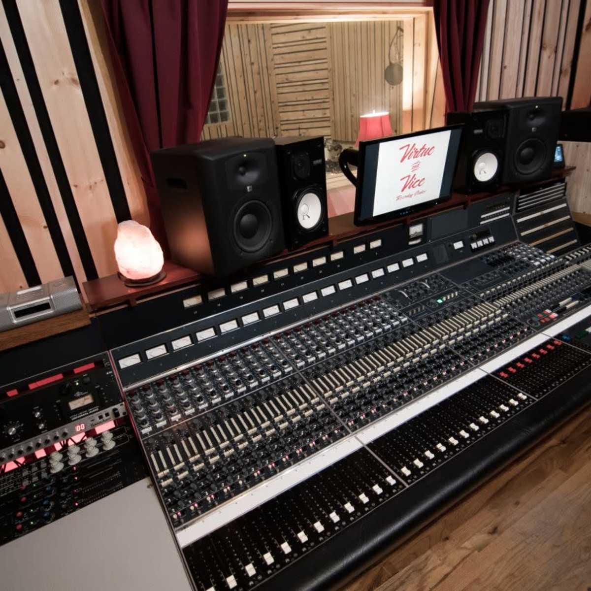 Wood treated Recording Studio with High Ceilings, Brooklyn, NY ...