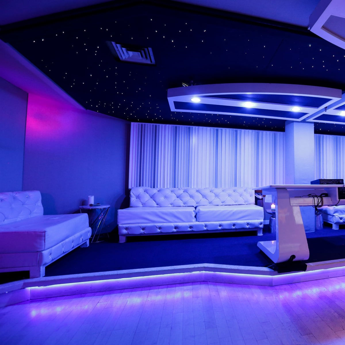 Futuristic Recording Studio with private balcony views over Times ...