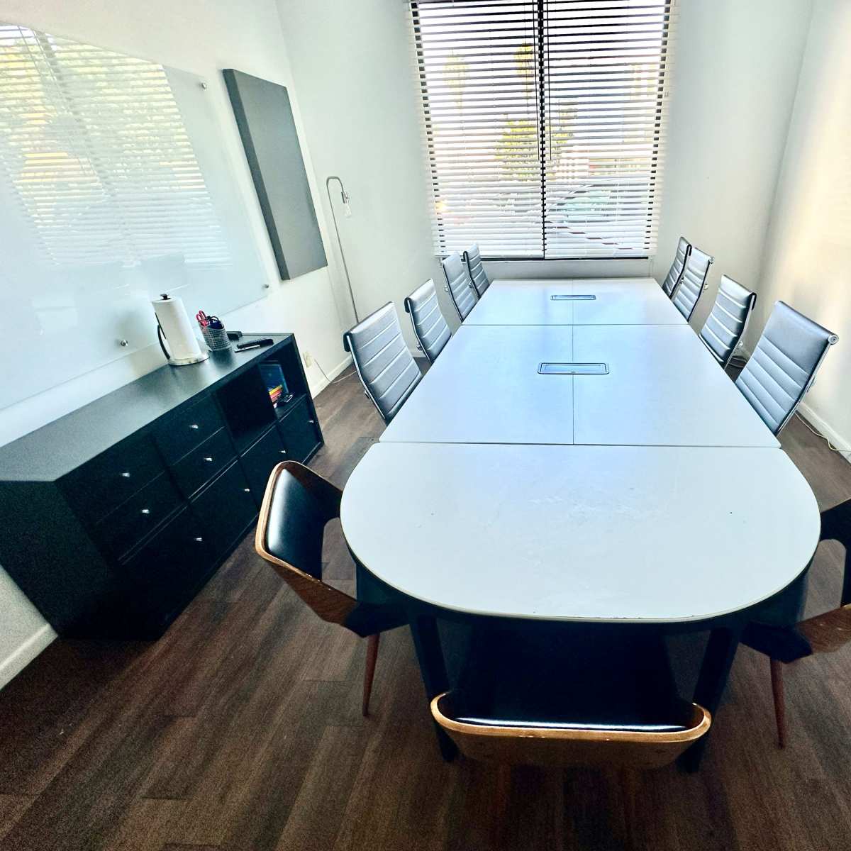 Medium Team Office with lot's of Natural Light, Santa Monica, CA | Off ...